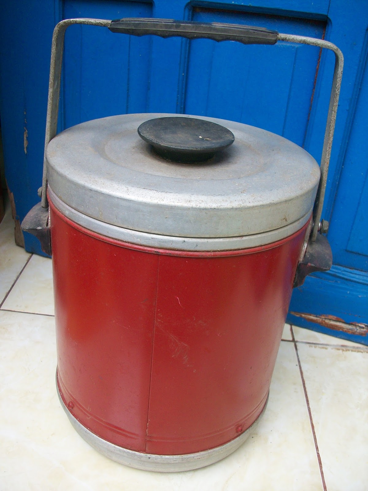 serba vintage: Vintage termos es lilin, Calibri