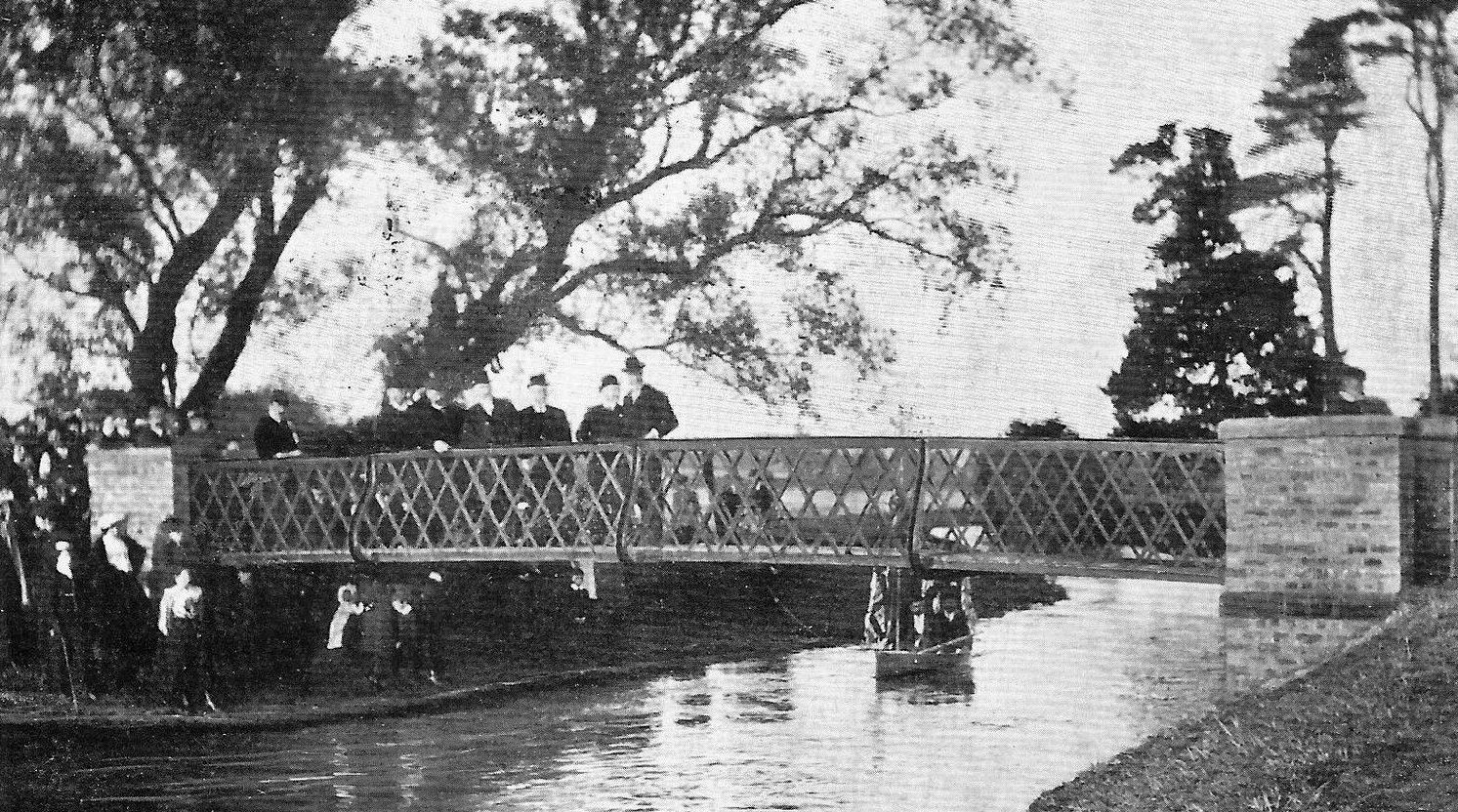 Tour Scotland: Old Photograph Simpson Bridge Cupar Fife Scotland