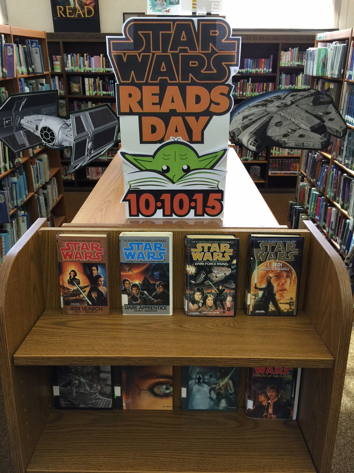 Smells Like Library: BULLETIN BOARDS & DISPLAY : Star Wars Reads Day 2015