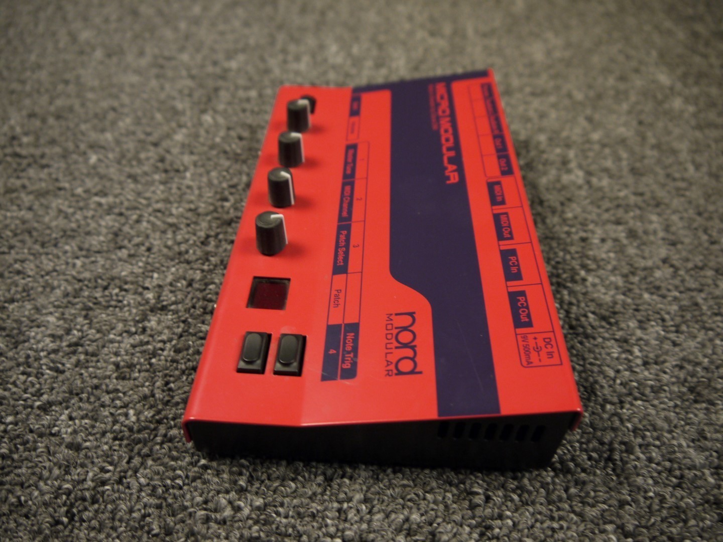 MATRIXSYNTH: Nord Micro Modular Synthesizer SN 99031353