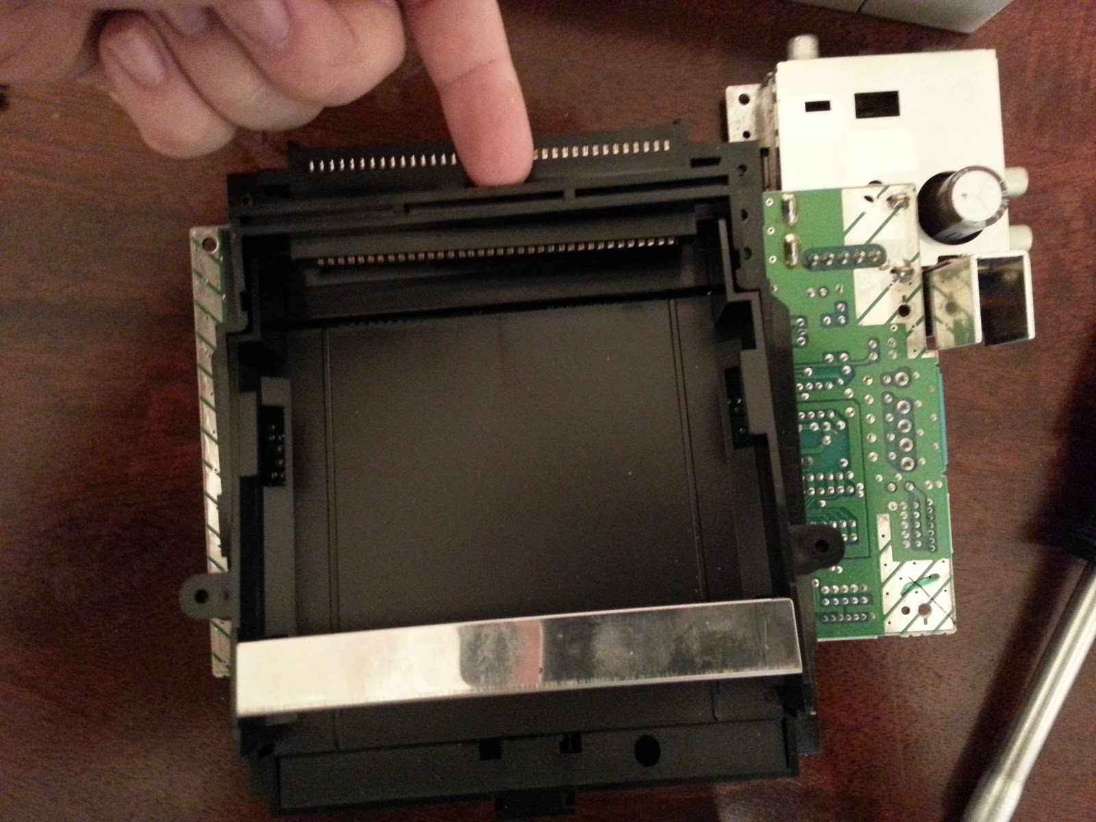 Retro Repair Tips: Retro Repair Tips 1: NES Tear down!