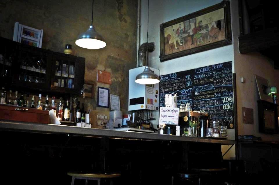 Szimpla: A little know-how to Szimpla Bars and Cafés