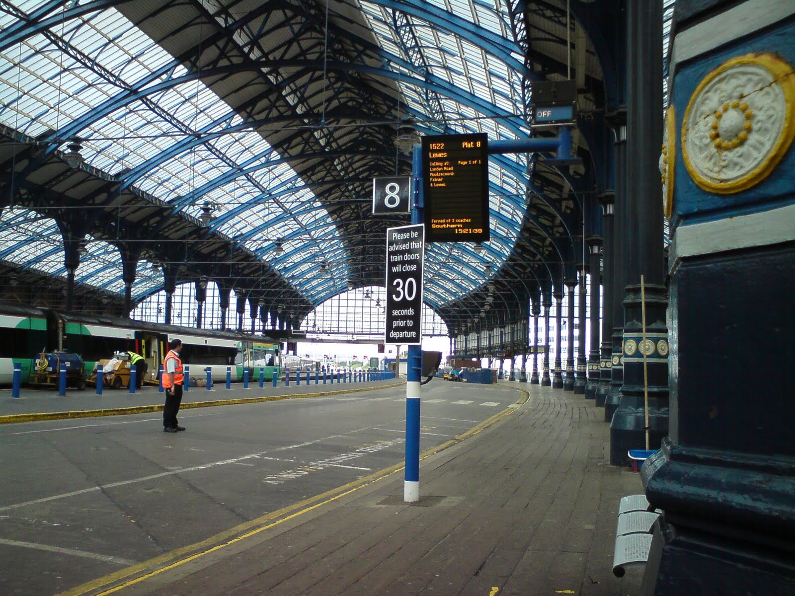 luella lottsworth: brighton railway station