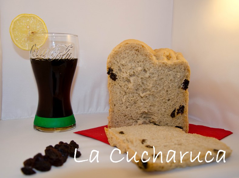 LA CUCHARUCA: PAN DE COCA COLA CON PASAS