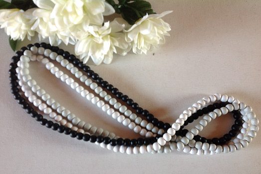 Nieutech`s Beads & Boutique: Hoe om 'n enkel string krale te ryg