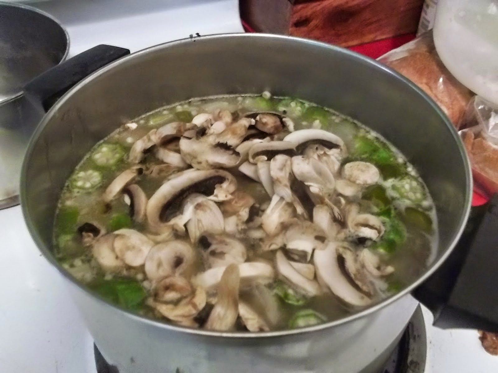 SmallGalleyCooking: Swamp Gumbo!