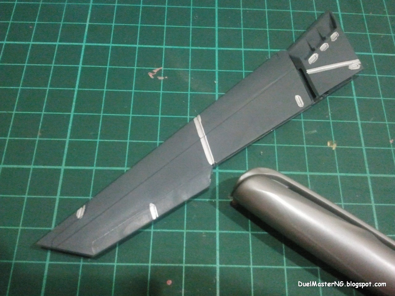 DuelMasterNG Gunpla: Tutorial - Panel Lining with Gold/Silver/Metallic ...