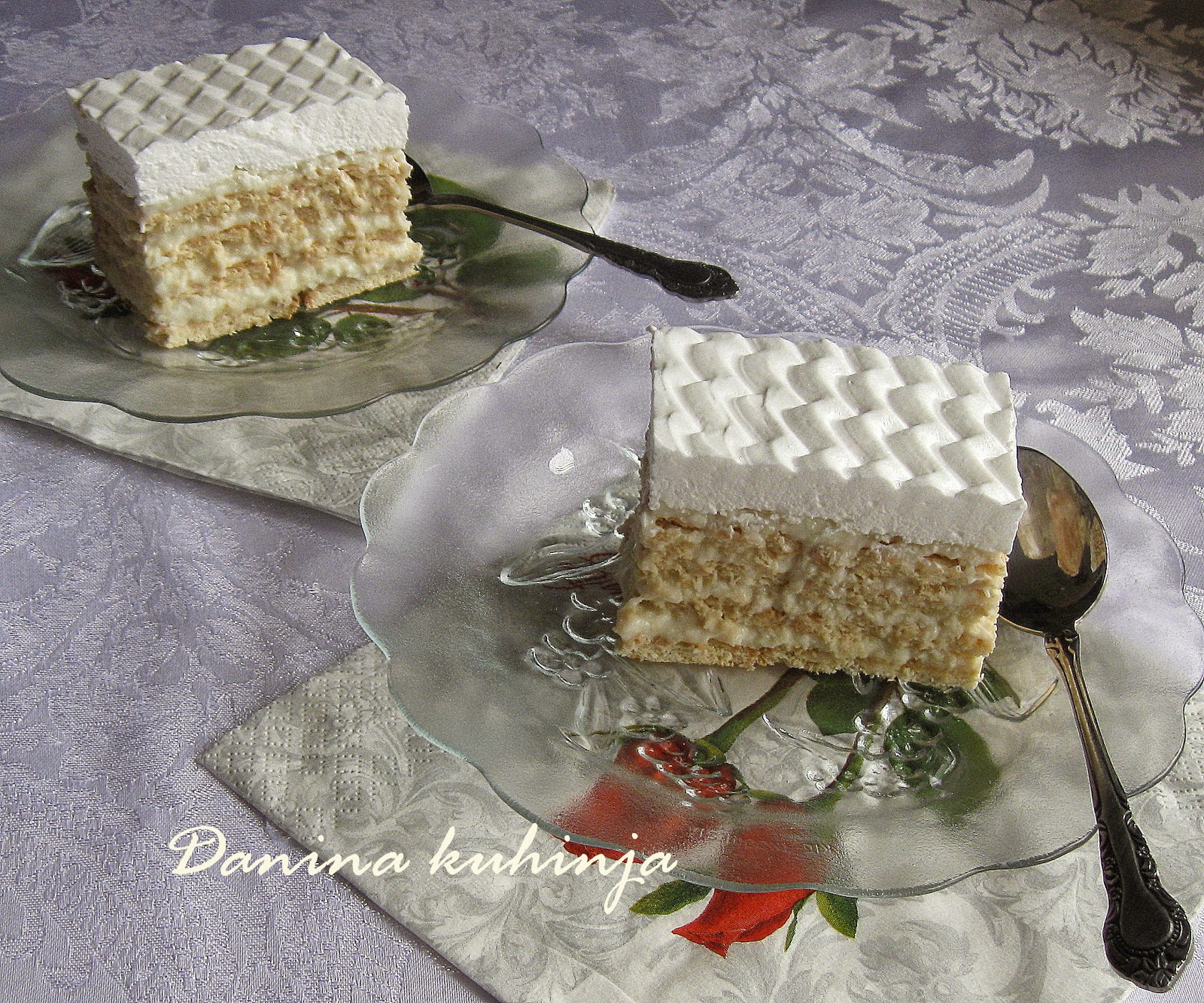 Danina kuhinja: Bele keks kocke sa kokosom