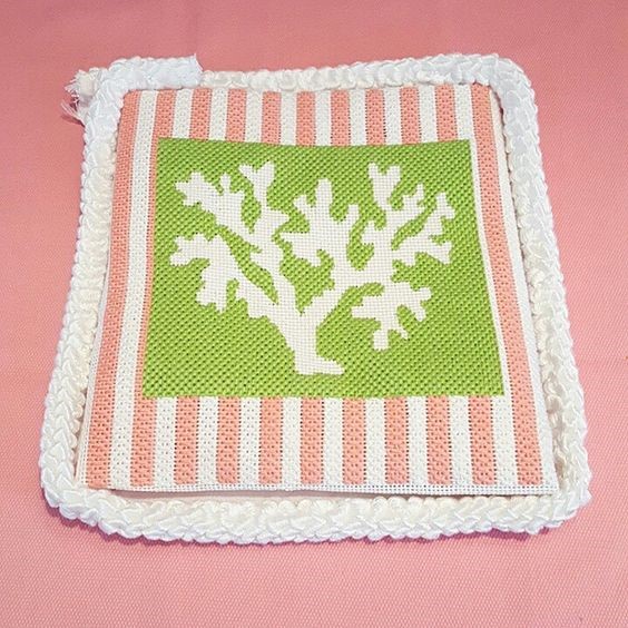 Horse Country Chic: Lycette Designs - Awesome New Needlepoint