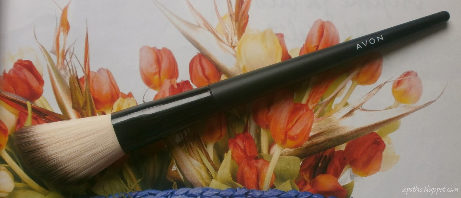 Avon kist za rumenilo - Zipa This