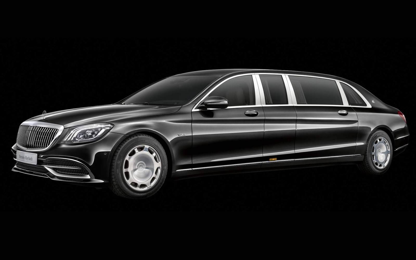 Mercedes-Maybach Pullman tem facelift e aperfeiçoamentos