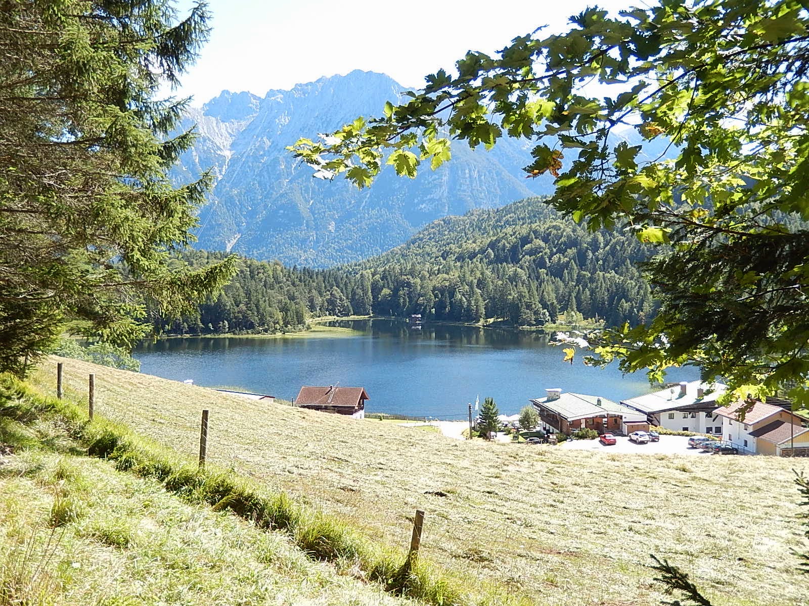 Der Wanderfreund: Wanderung Mittenwald - Lautersee - Grünkopf ...