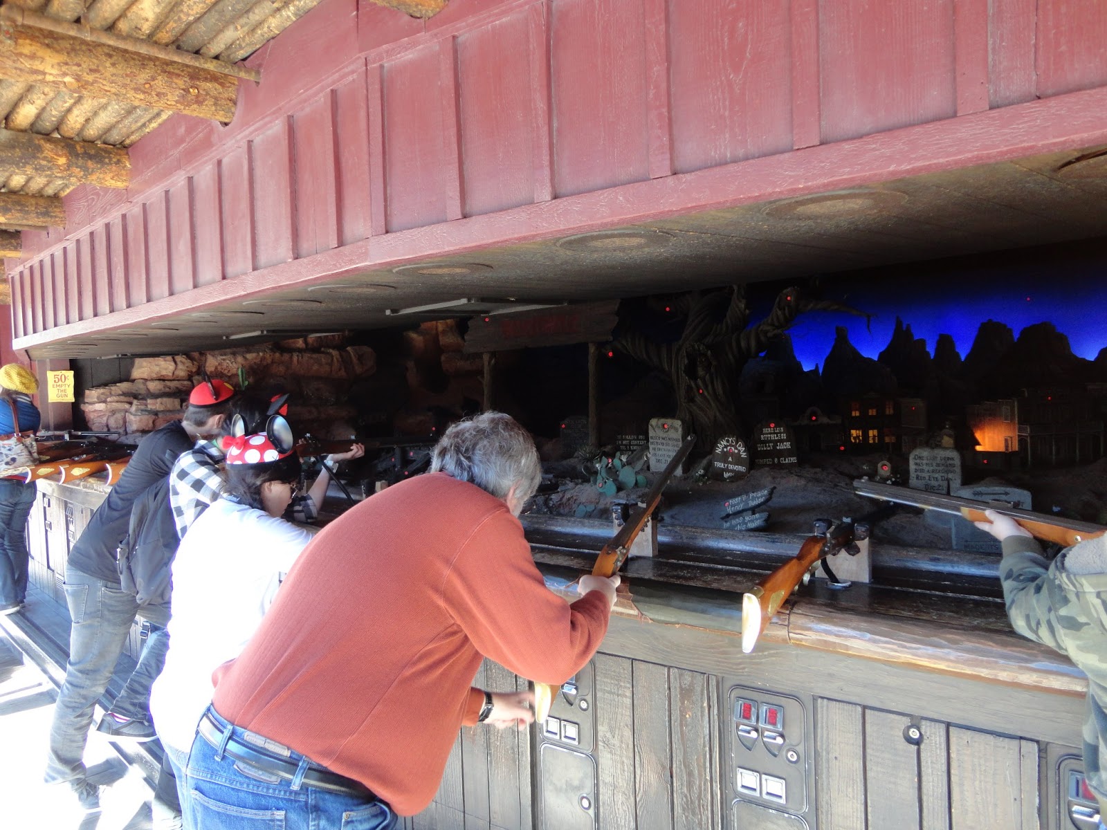 Disneyland: Frontierland Gun Arcade