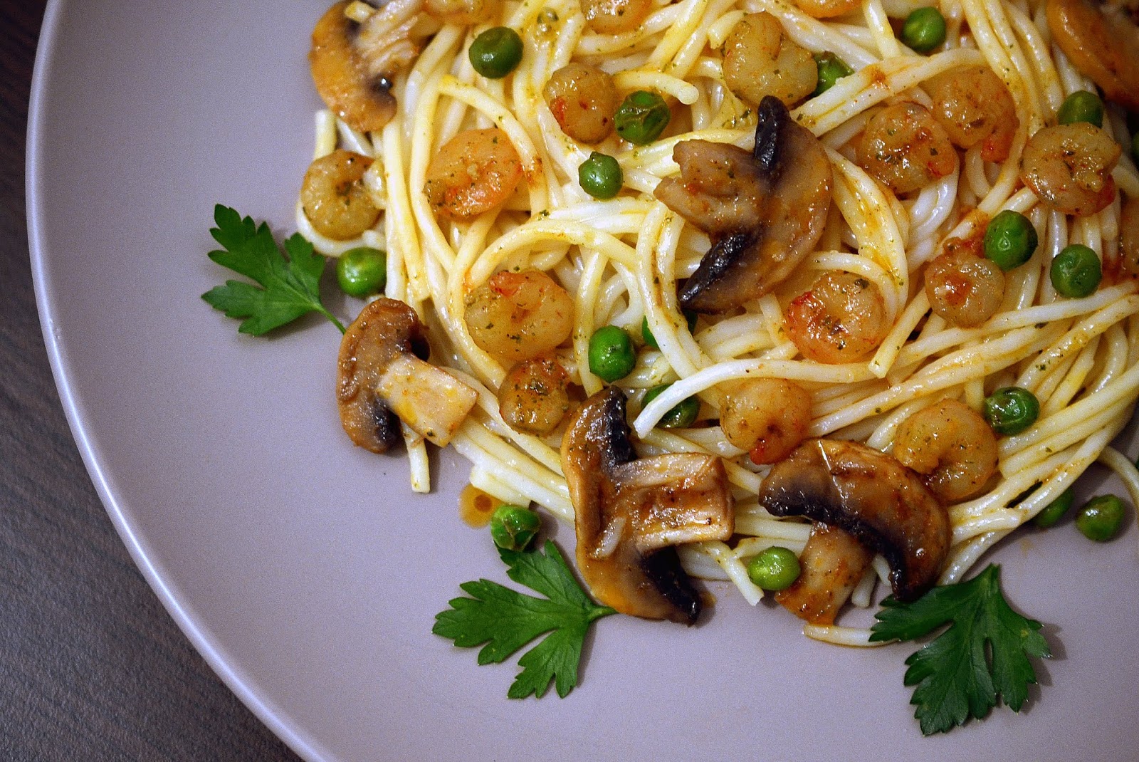 Spaghete cu creveti si legume stir-fry (de post, dezlegare la peste)