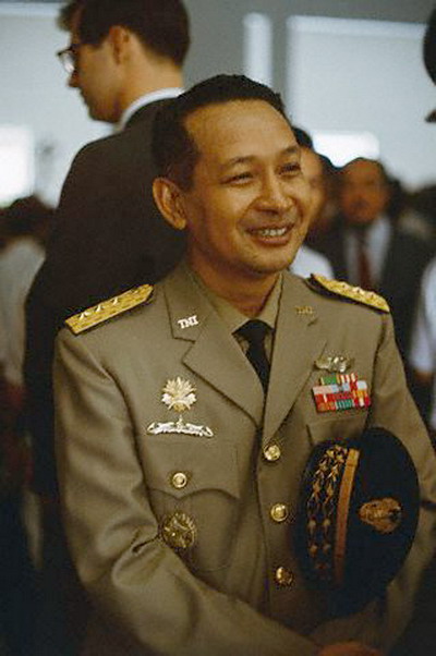 PAK HARTO IDOLAKU
