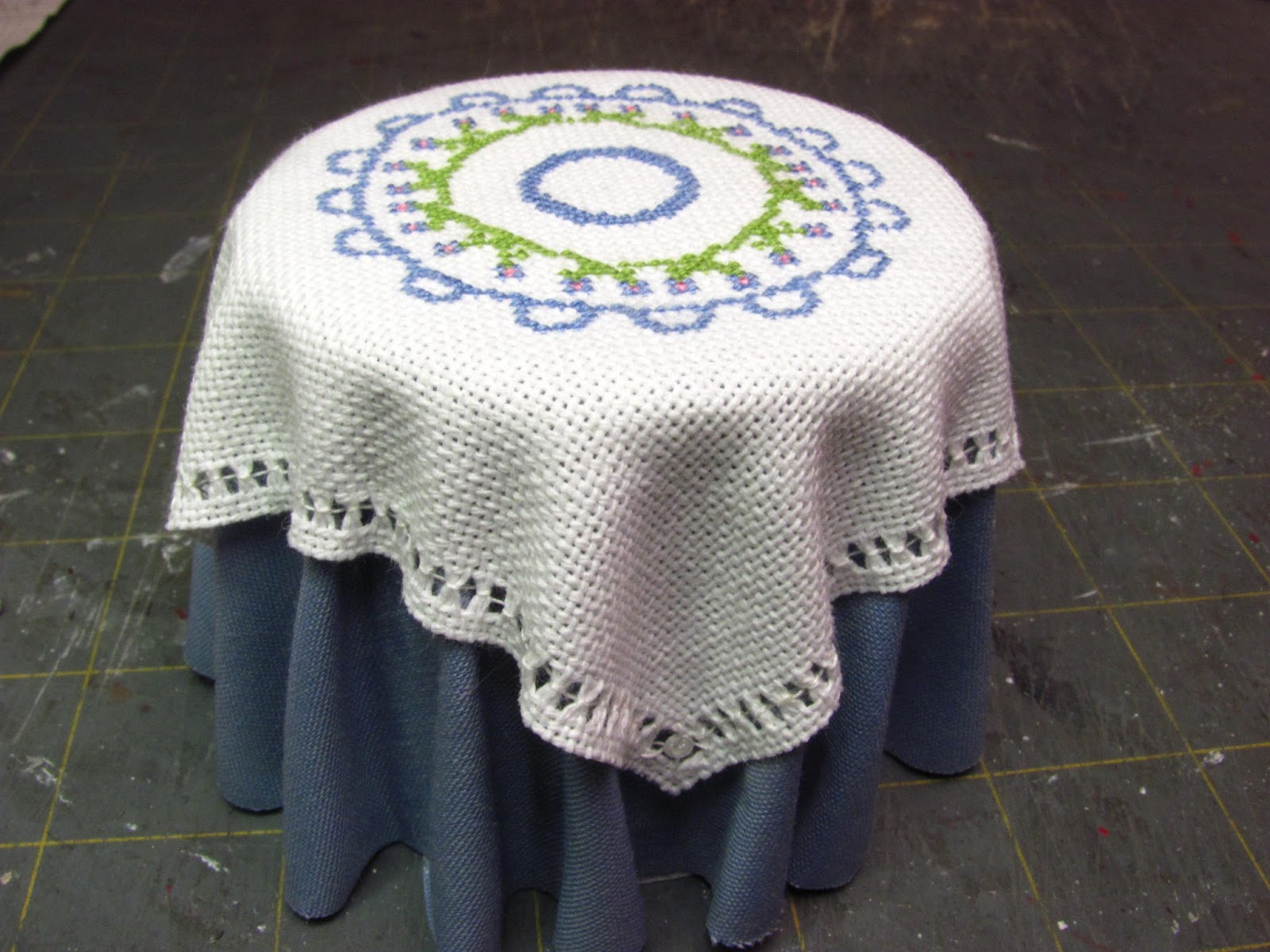 Dollhouse Miniature Furniture - Tutorials | 1 inch minis: 1 INCH SCALE ...