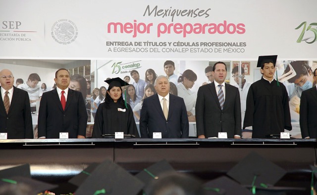 Entregan en tiempo récord títulos y cédulas profesionales a egresados ...