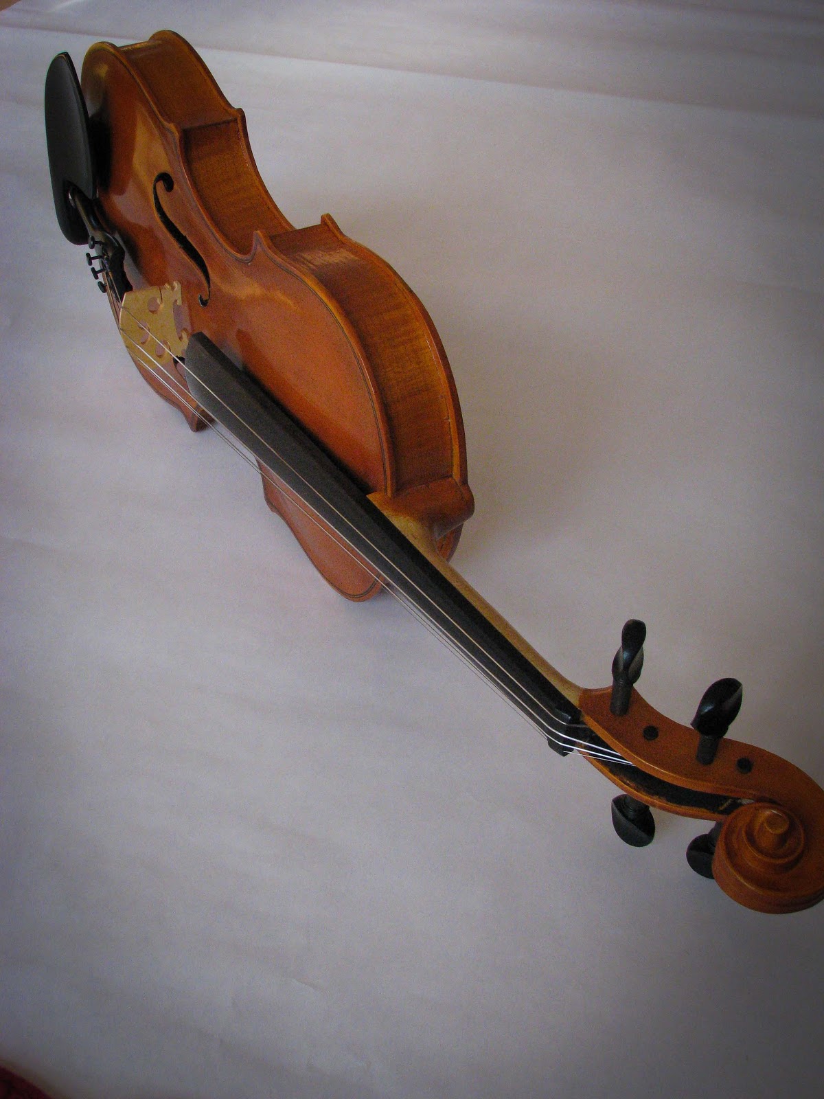 Violins of Plymouth: Antonio Stradivarius lives!