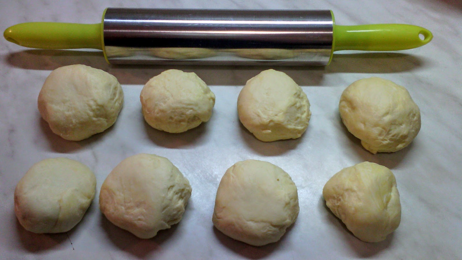 U kuvanju masta pravi svasta: PARATHA - INDIJSKI TANKI PUTER - HLEB