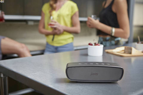 REVIEW: Jam Heavy Metal Bluetooth Speaker | The Test Pit