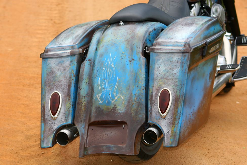 biker excalibur II: 2005 Road King Custom Patina by southeast custom cycles