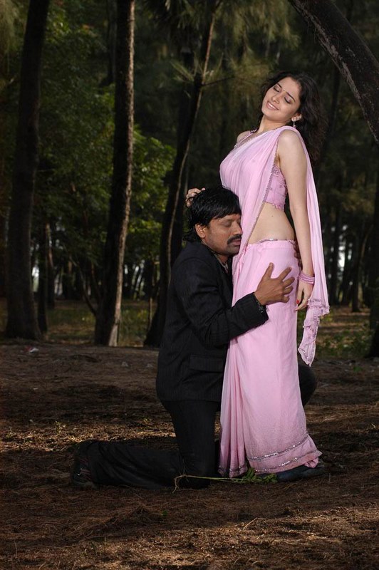 Pictures From Indian Movies And Actress Tamanna Hot Navel Kiss