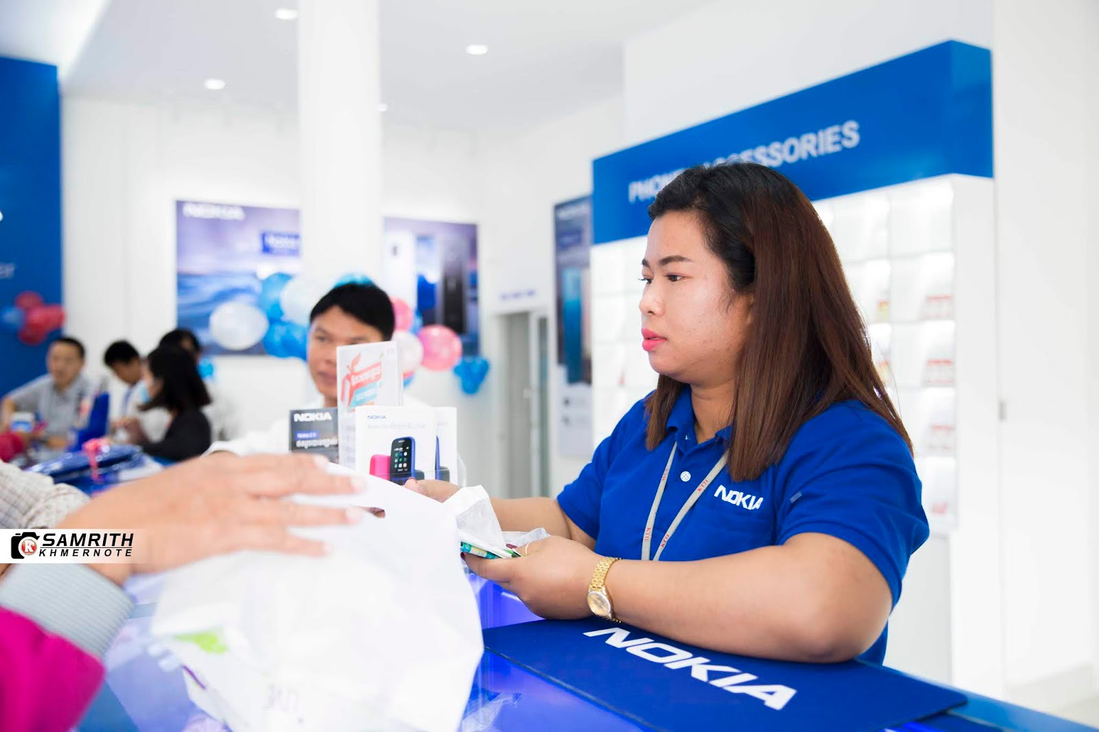 អ៊េមម្ល៉េះ! Nokia ...