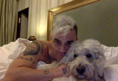 Robbie Williams dedica emotivo video a Spencer, su perro fallecido ...