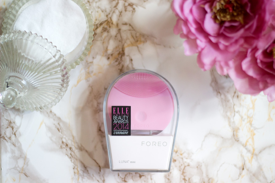 FashStyleLiv: Foreo Luna Mini Review