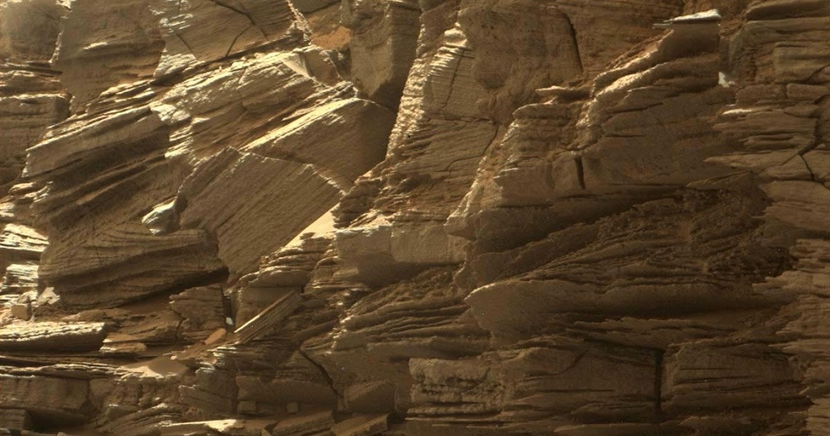 Mars Rover Curiosity Views Spectacular Layered Rock Formations | Geology In
