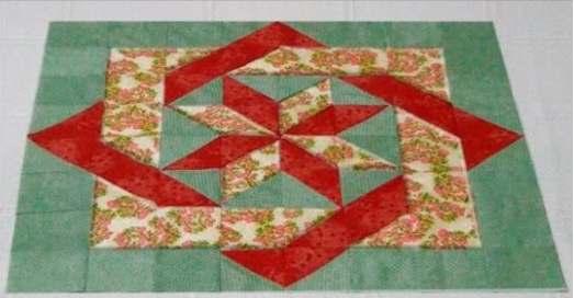 FATTO A MANO: Patchwork - Blocco con quadrati intrecciati