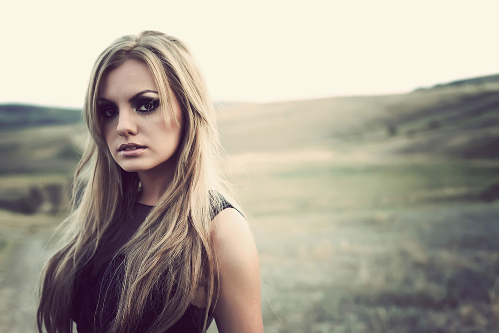 Alexandra Stan Hot Pics and Photos