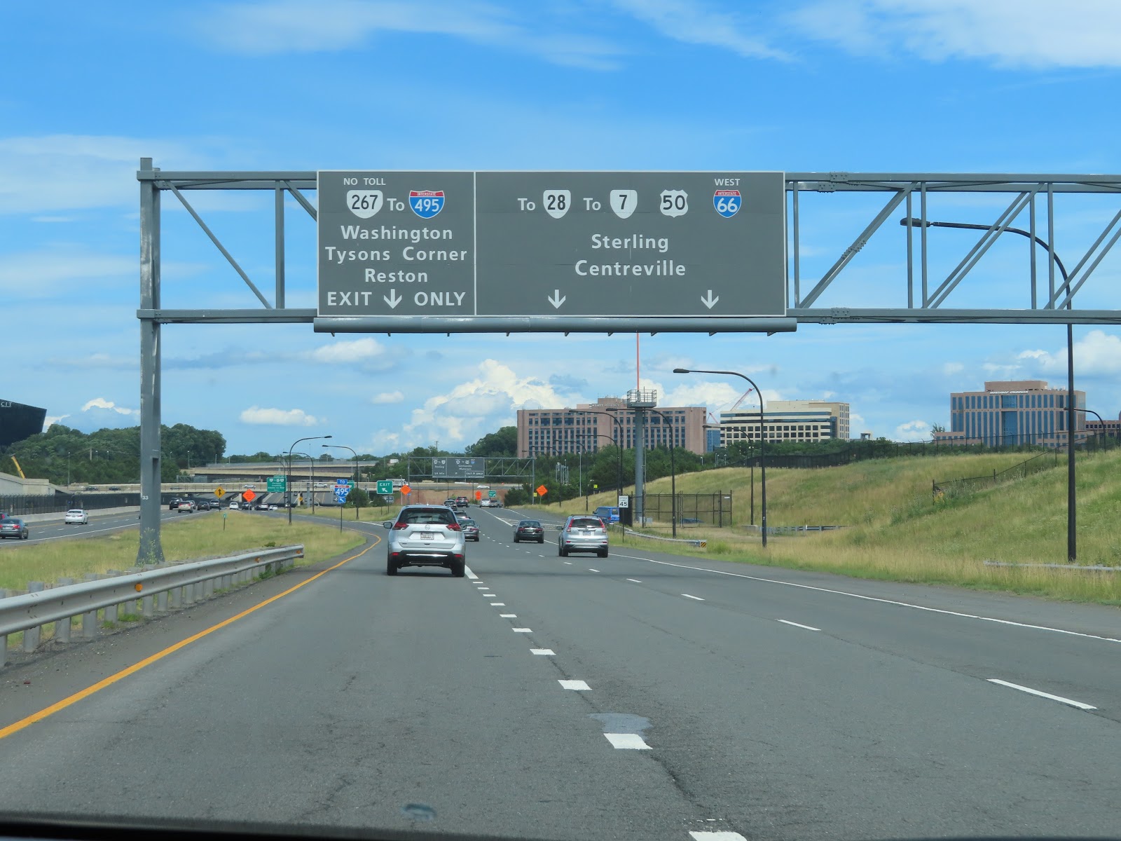 Luke's Signs: Washington Dulles International Airport