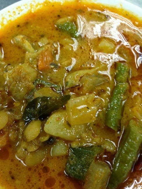 Restoran Jaring Yang Sentiasa Dikunjungi - Azie Kitchen