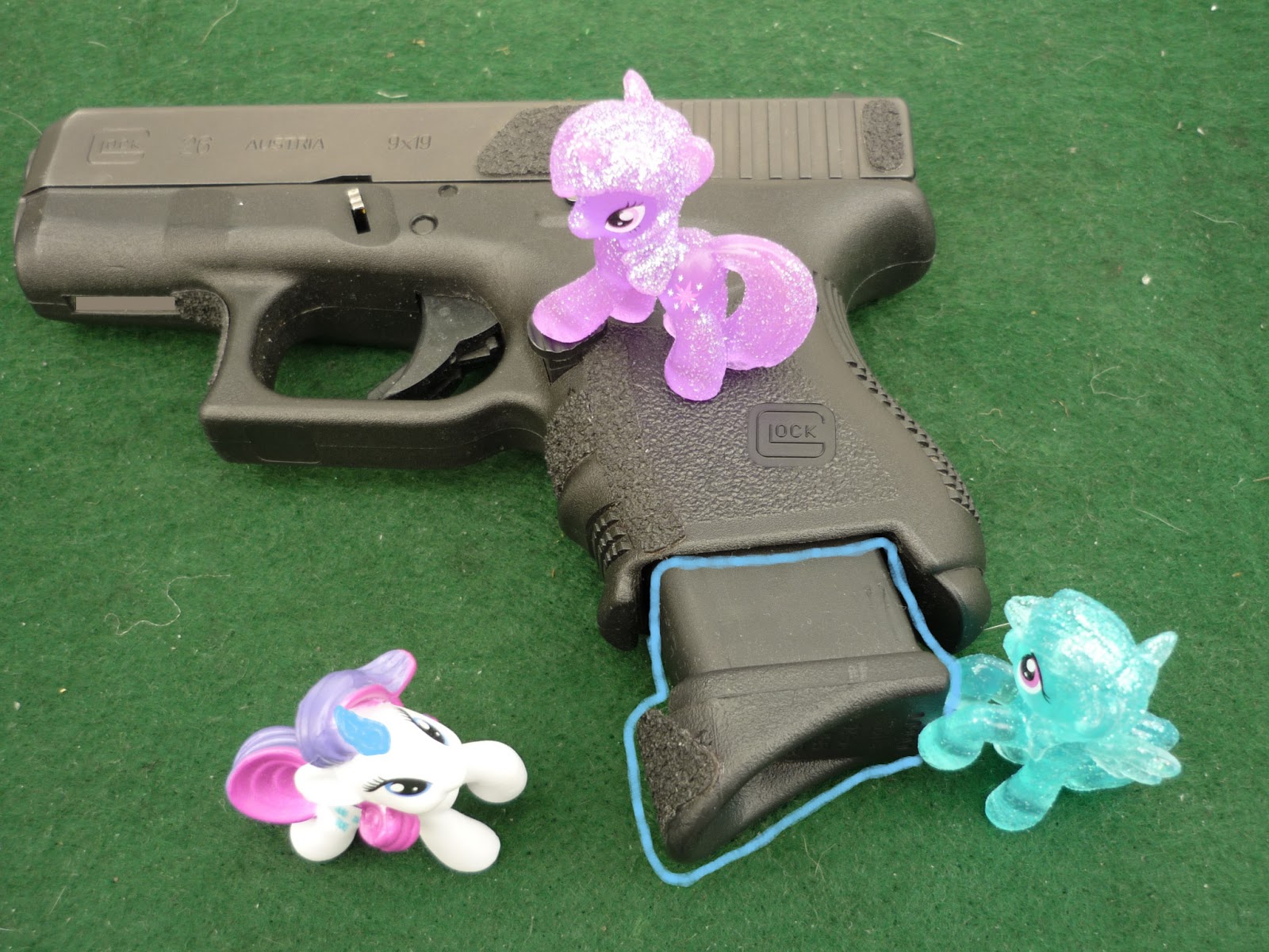 Lurking Rhythmically: Glockenpony - Ponies. Pistols. Prepping.