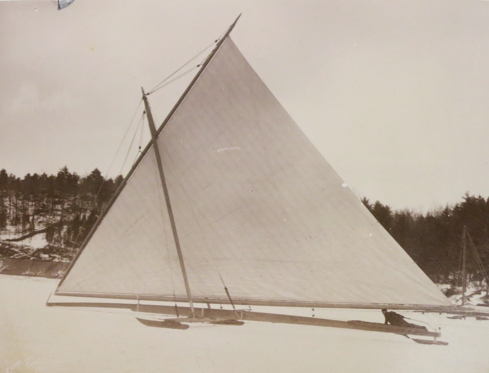 White Wings and Black Ice : Big Boat Gallery 1870-1900