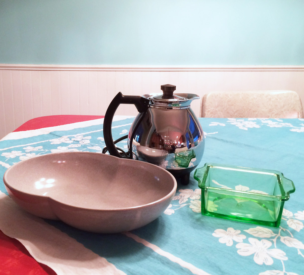 Kitschy Vintage: Hazel Atlas Crinoline...and a little Hazel Atlas History