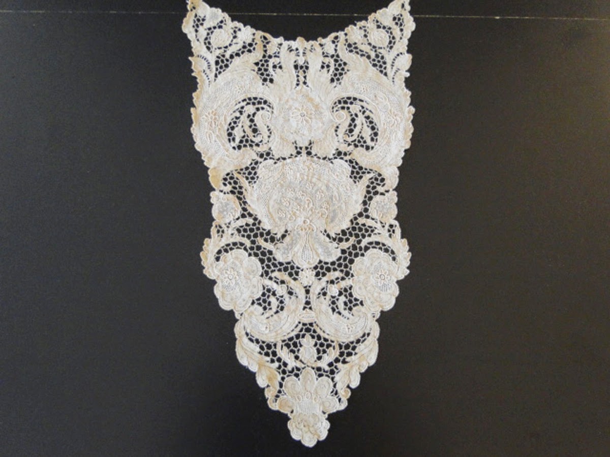 Buyer & Seller of Antique Lace, Fine Linens, Vintage Clothing, Haute ...
