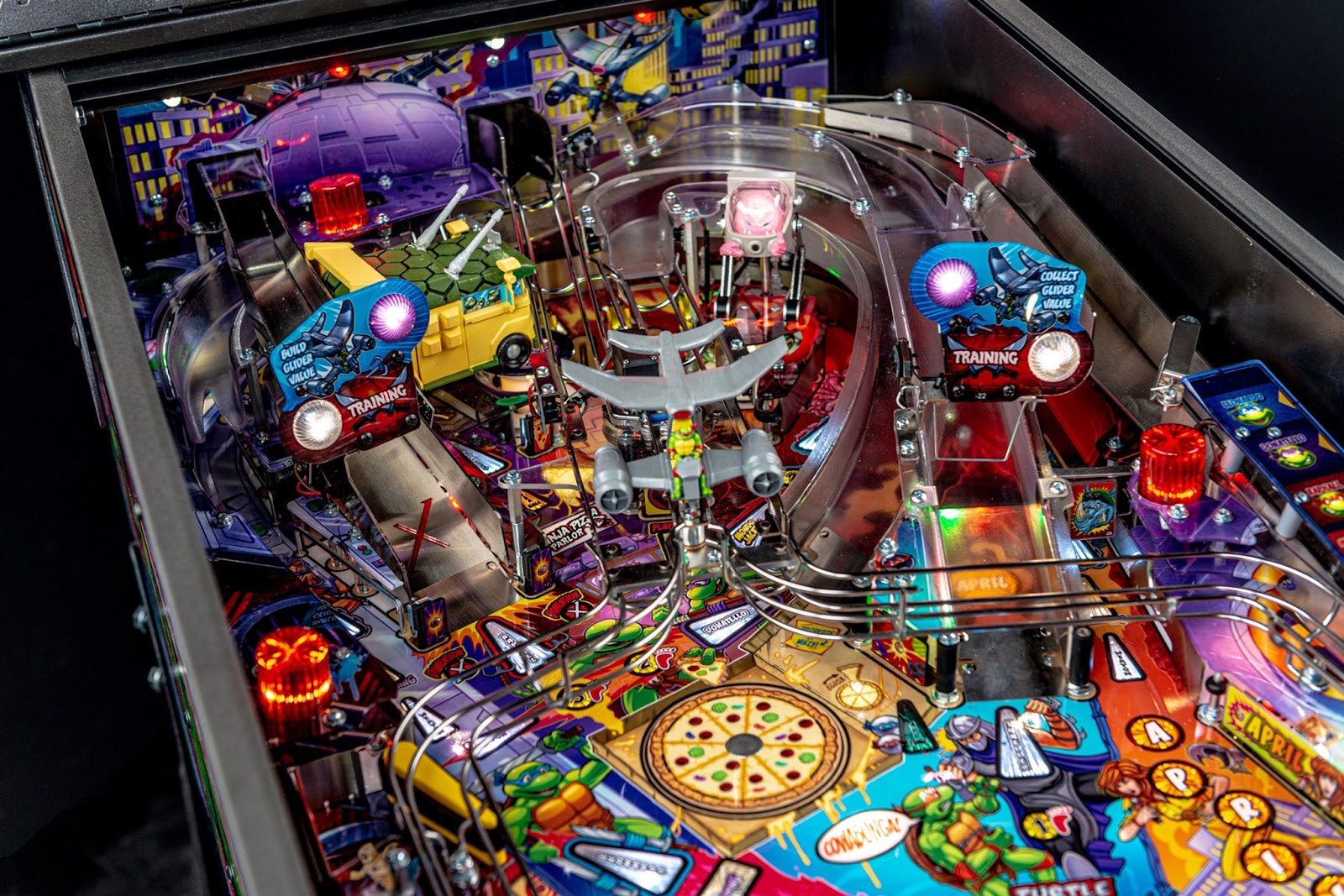 NickALive!: Stern Pinball Unveils New Teenage Mutant Ninja Turtles ...