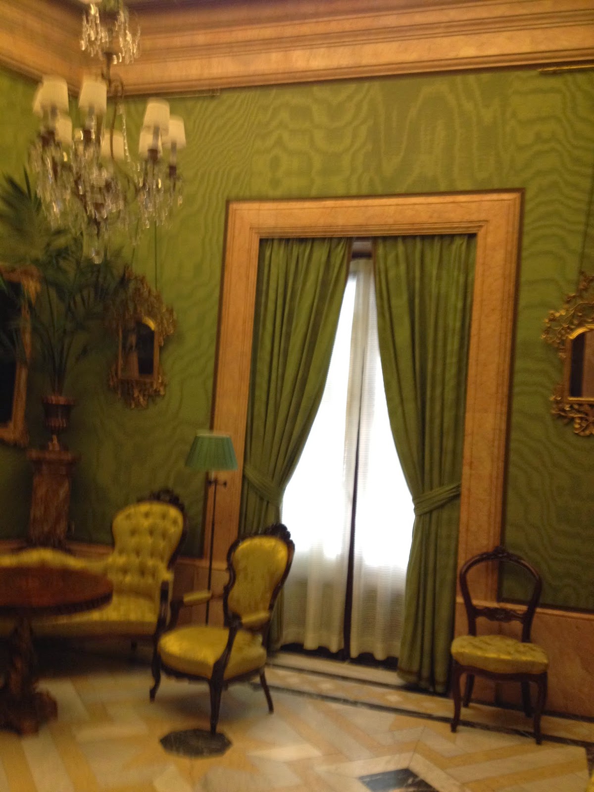 Francisco Ernesto confección de cortinas y entelado de paredes