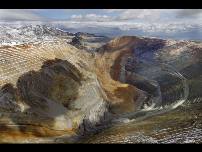 Mining Mayhem: Bingham Canyon Copper Mine Highwall Failure