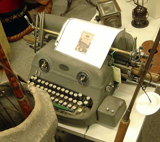 Hot off the Varityper/ /THE TYPEWRITER REVOLUTION