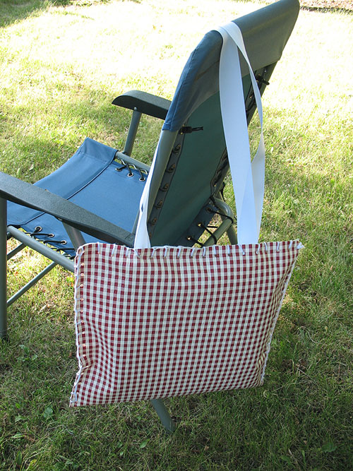 Make a Sit Upon - great camp craft! - Crafts by Amanda