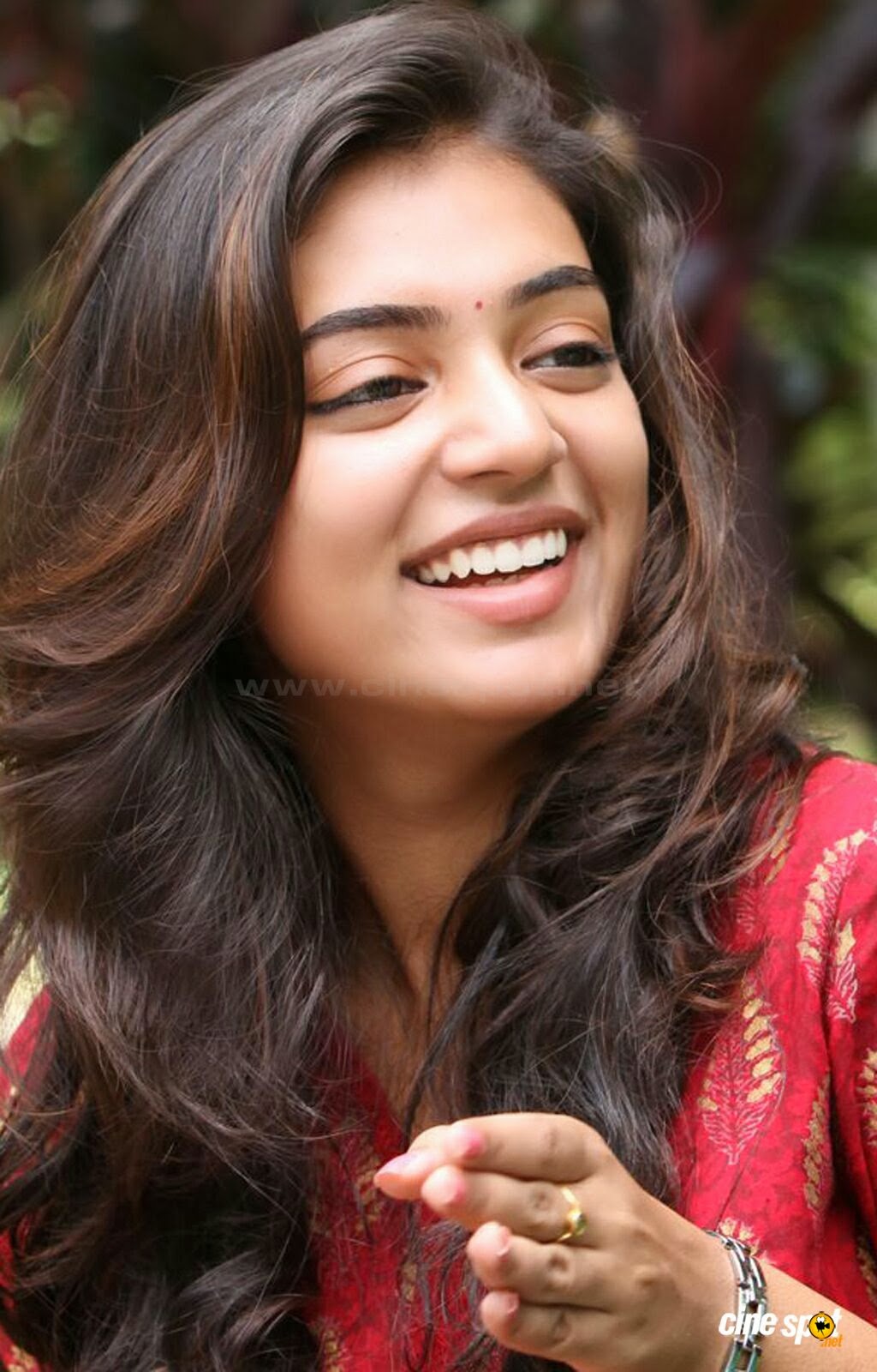 cute stills: nazriya nazim cute photo