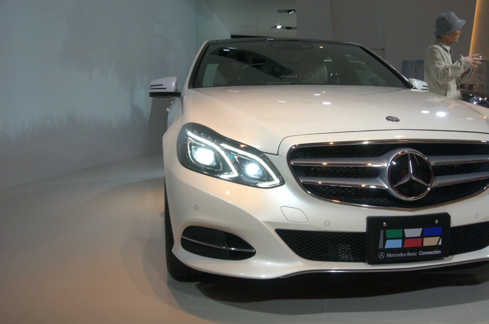 2014 Mercedes Benz E550 First Look | MotorFlair