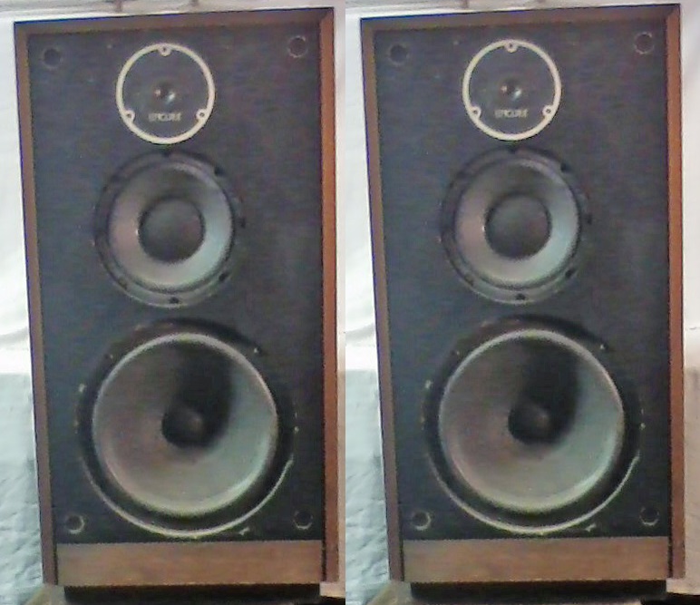 Robert's Sound: EPICURE M15 speakers