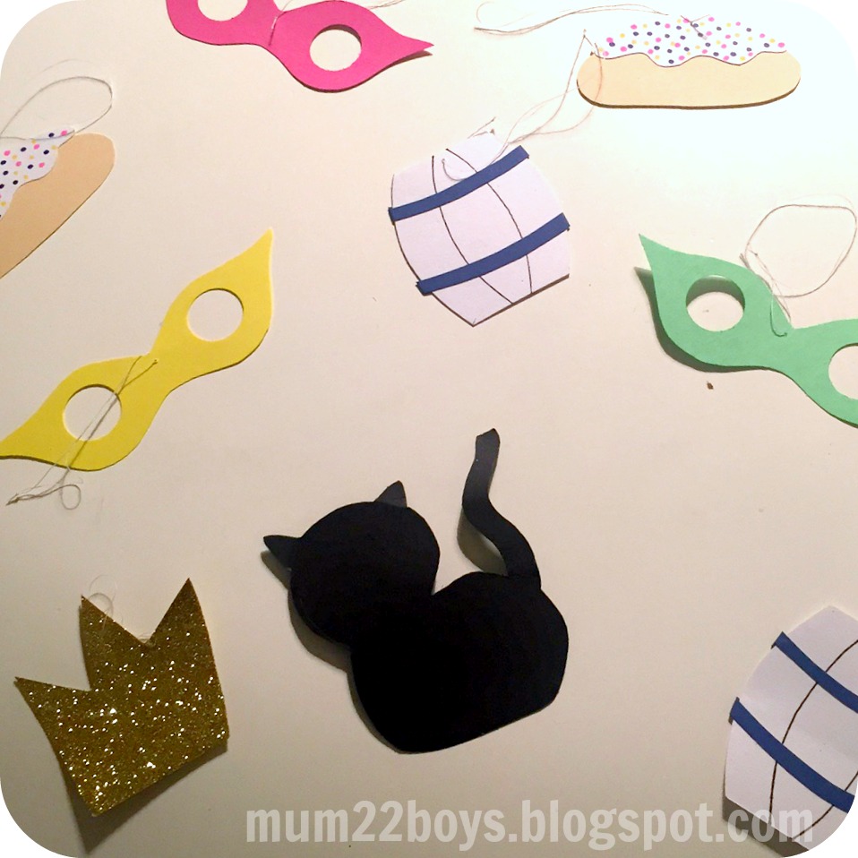 Mum 2 2 boys: Fastelavn forude (skabeloner til papirklip/pynt)