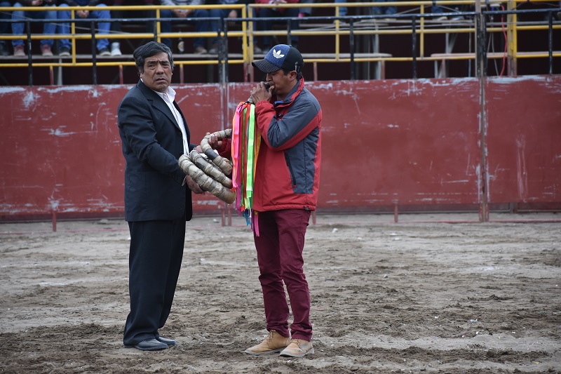 Boca de Riego: GUSTAVO ZUÑIGA CORTA DOS OREJAS EN LA PORTATIL "EL TOREO"