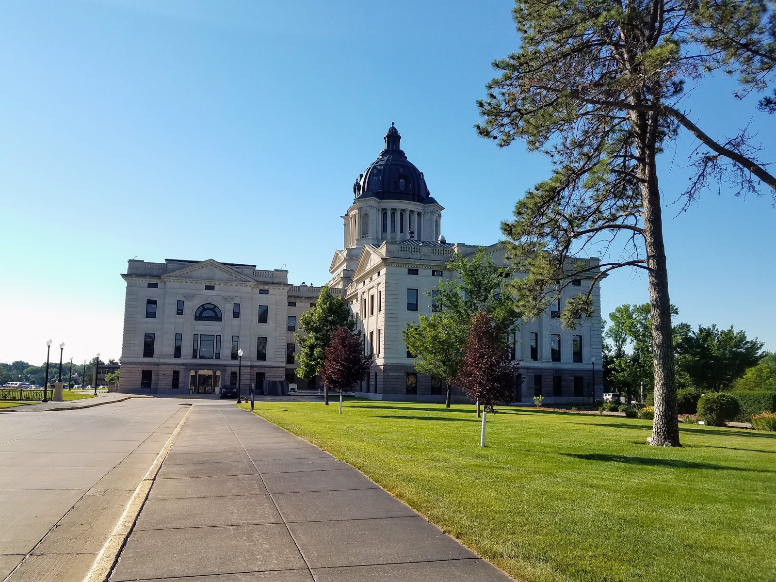 History and Culture by Bicycle: Pierre, SD: South Dakota State Capitol ...