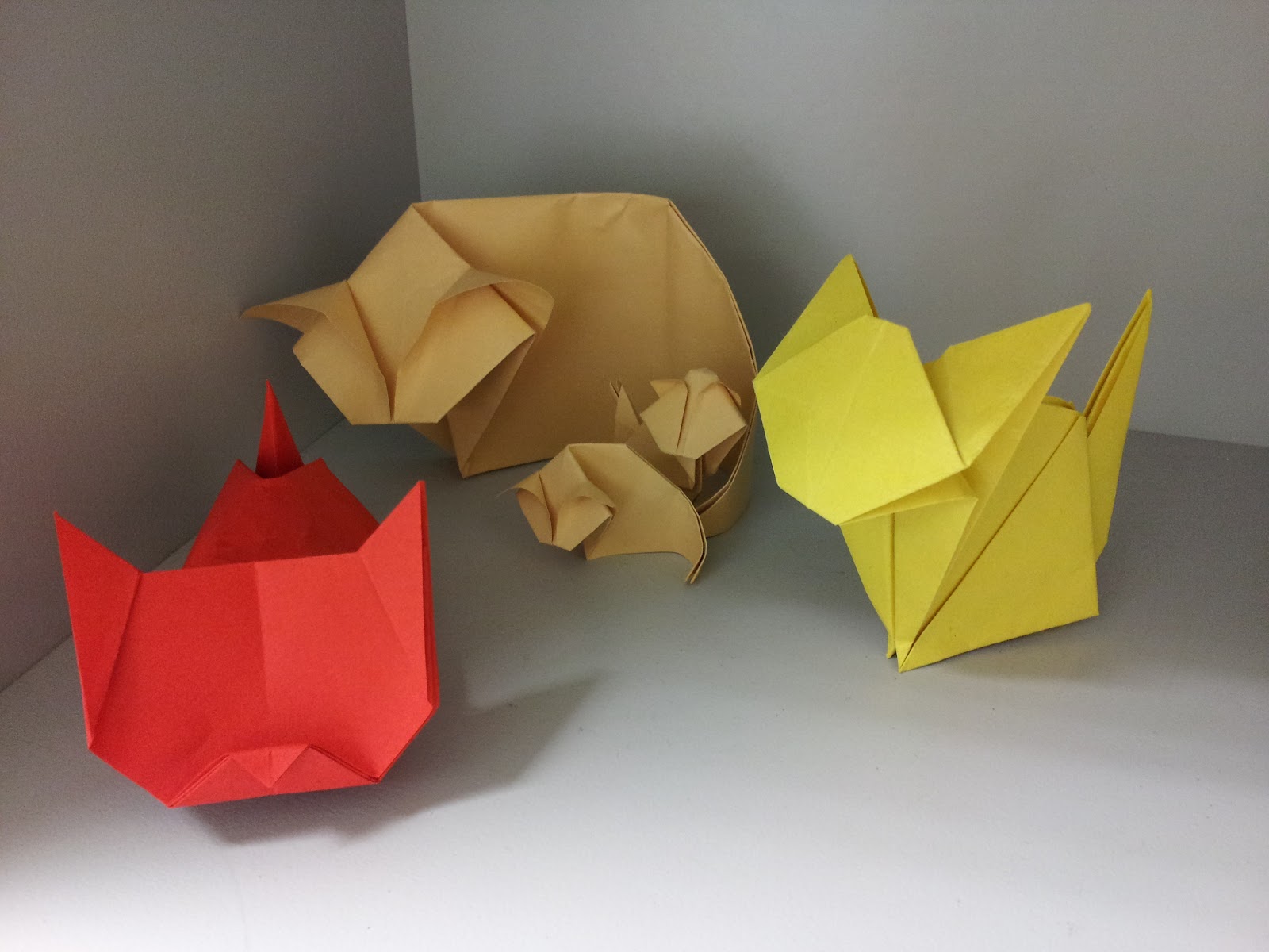 Paper Moon: Cat Project